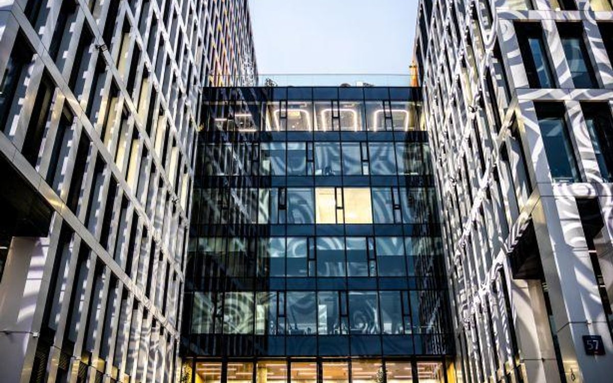 Warszawski Vector+ już otwarty - rp.pl