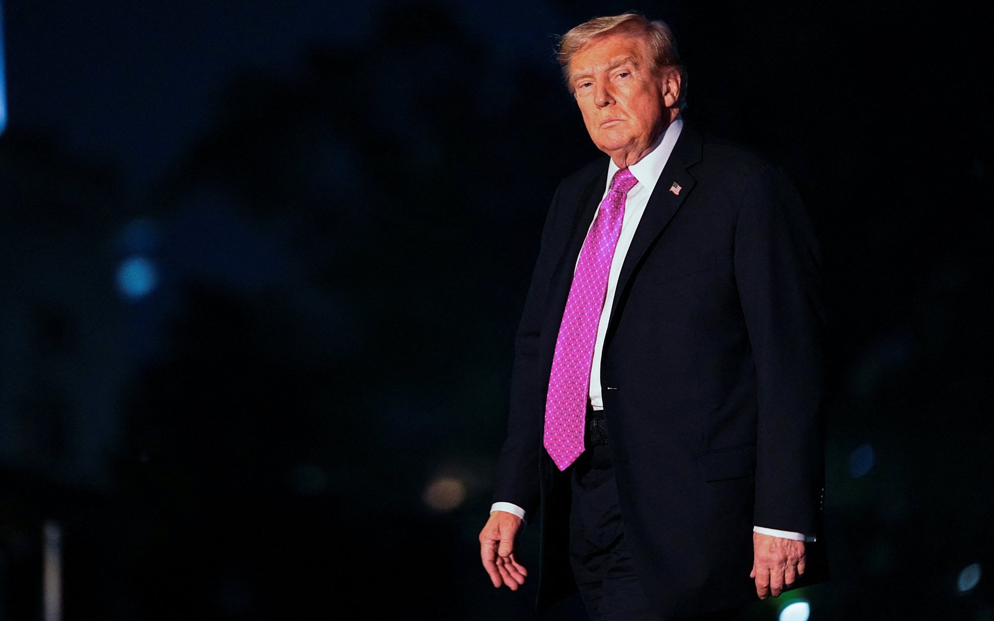 Donald Trump pozywa „New York Times” i Penguin za zniesławienie. Domaga się 15 mld dolarów - rp.pl