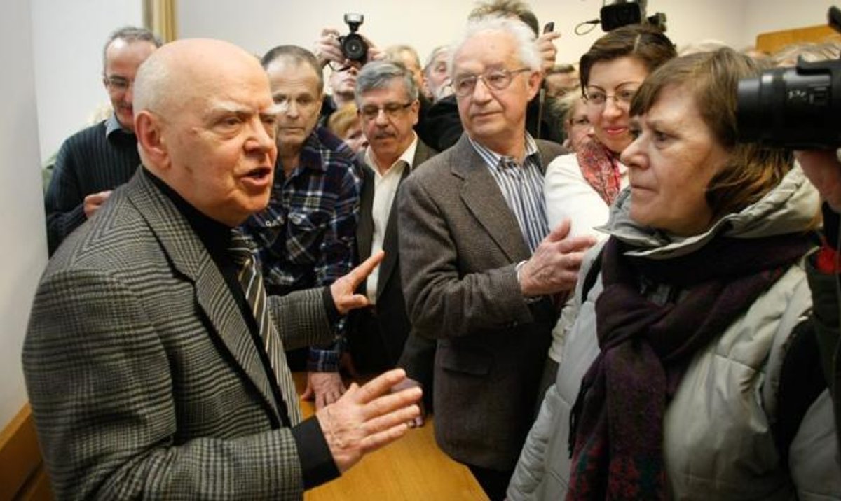 Ruszył proces Agora kontra Jarosław Marek Rymkiewicz - rp.pl