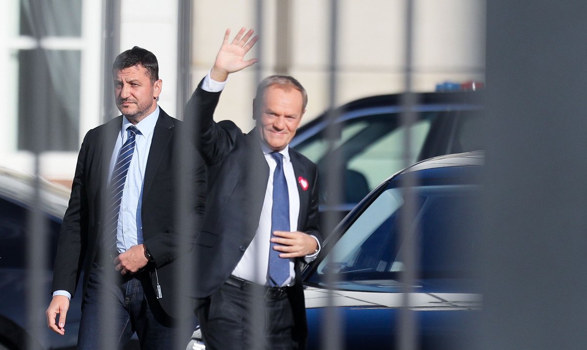 Konsultacje u prezydenta Andrzeja Dudy: Donald Tusk w Pałacu Prezydenckim - rp.pl