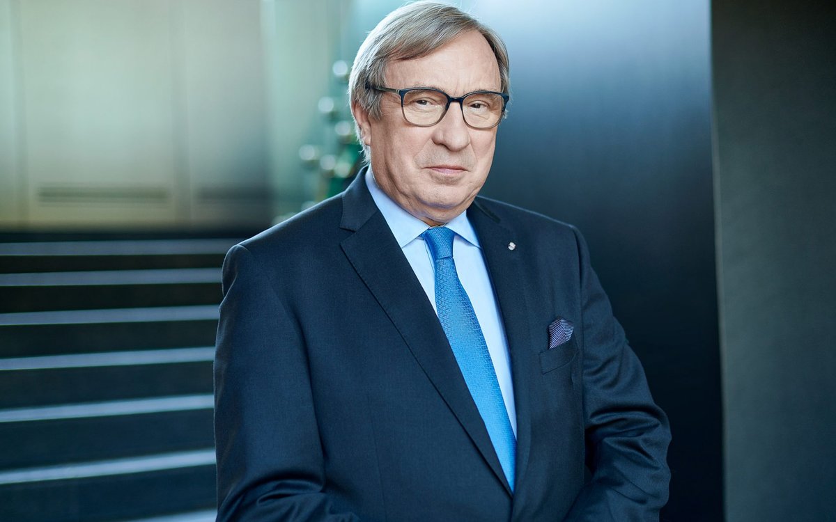 Grupa Forte. Meblowy potentat tnie koszty - parkiet.com