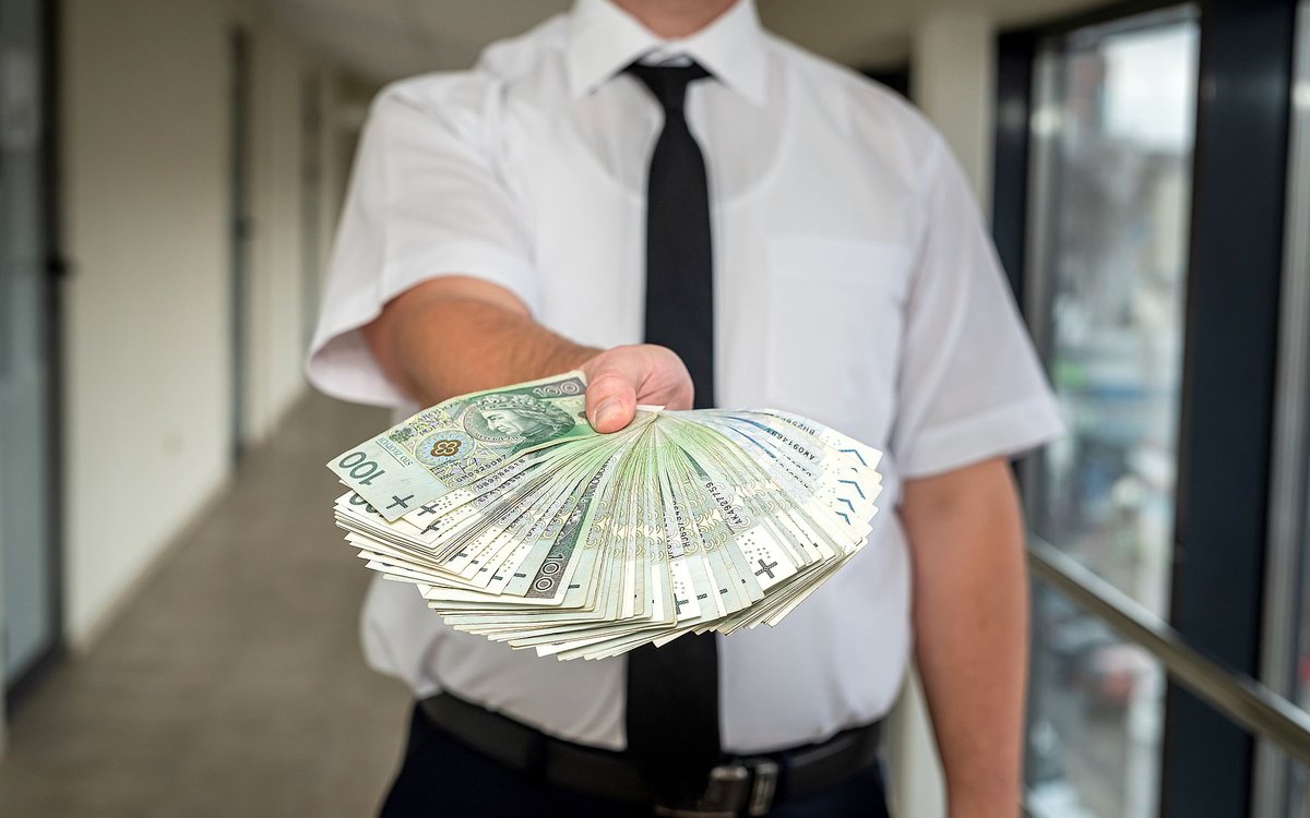 Pomoc de minimis, kto może ubiegać się o jej udzielenie oraz w jakim trybie - rp.pl