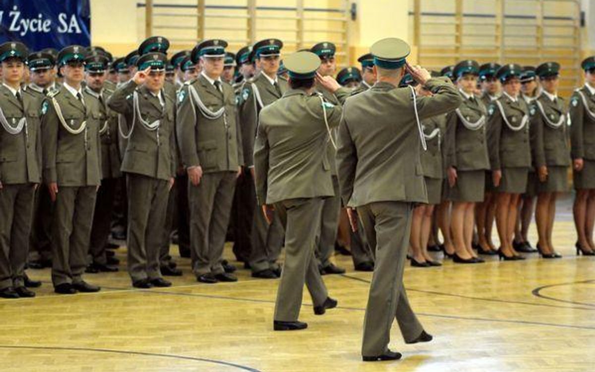 Celnik oddelegowany za granicę - rp.pl