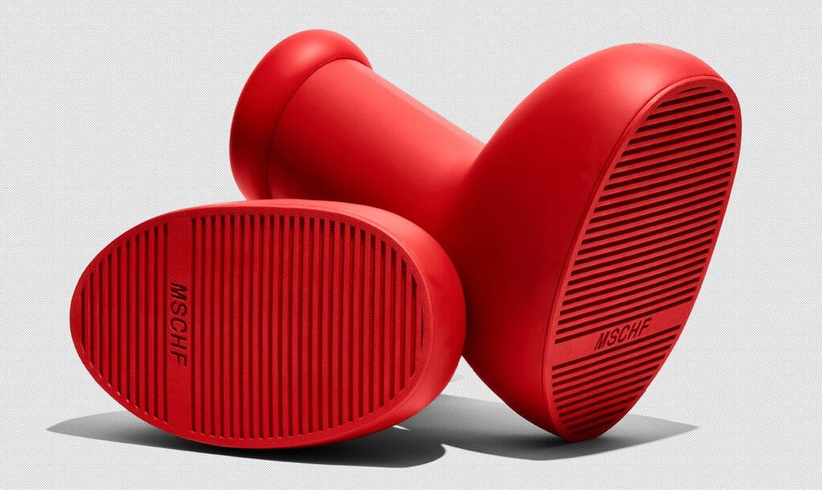 Big Red Boots: cyniczny żart czy buty, które zapoczątkują nową modę w ...