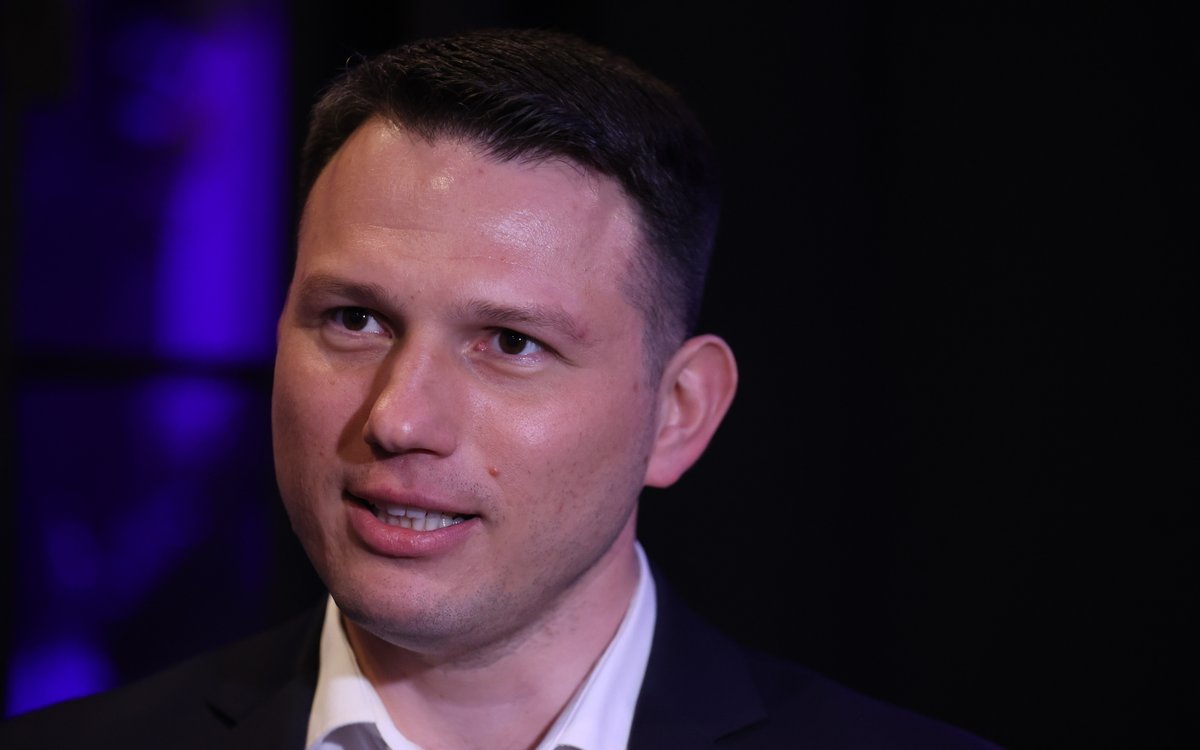 Czy Polska będzie bezpieczniejsza z bronią atomową? Sławomir Mentzen ... Czy Polska będzie bezpieczniejsza z bronią atomową? Sławomir Mentzen ...
