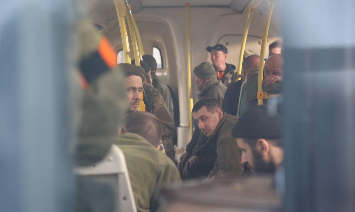 Rosja. Ponad 400 żołnierzy z Pułku "Azow" w aresztach przedprocesowych ...