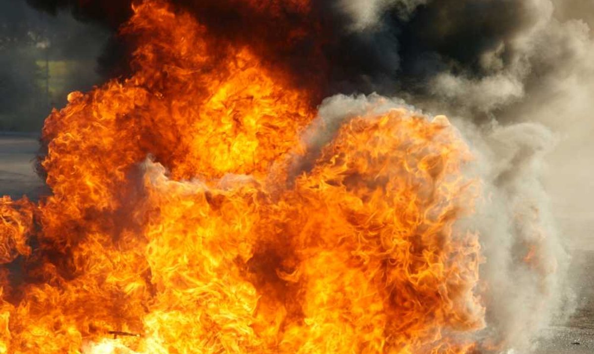 Wybuch na tankowcu w Rosji. Upał utrudnia gaszenie - rp.pl