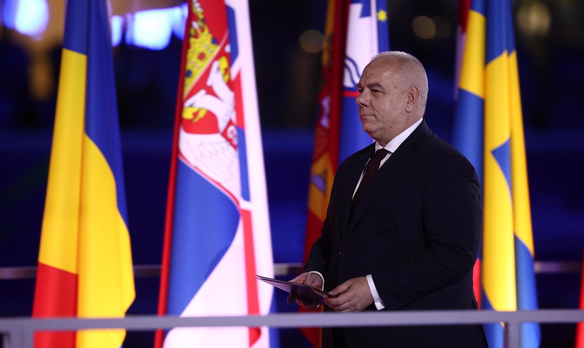 Jerzy Surdykowski: Sasinada - rp.pl