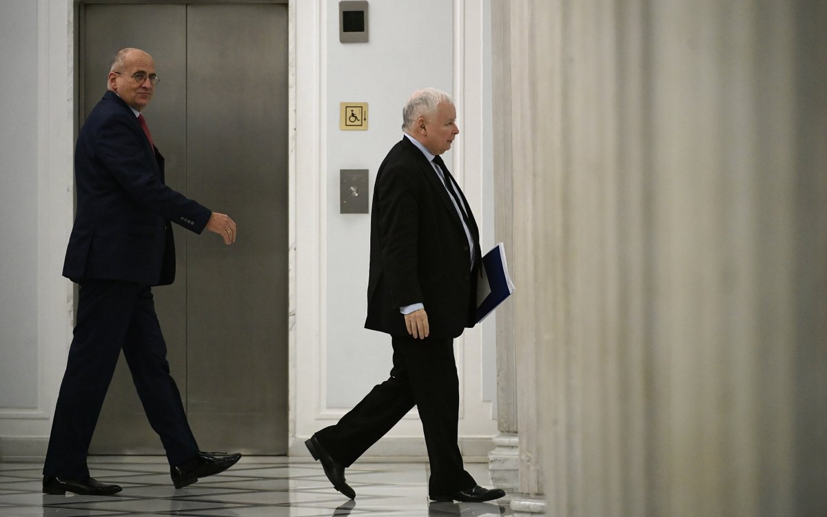 Czy afera wizowa to ośmiornica PiS, która pogrąży rządy Jarosława Kaczyńskiego? - rp.pl