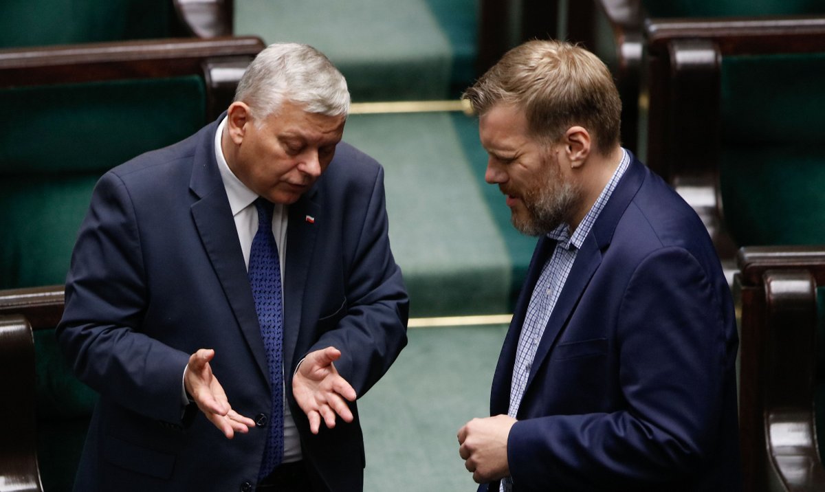 Sondaż: Poparcie dla PiS i KO w dół. Najwięcej zyskała Lewica - rp.pl