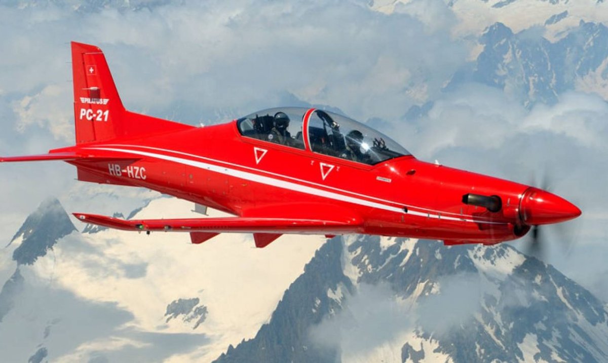 Hiszpania wybrała PC-21 - rp.pl