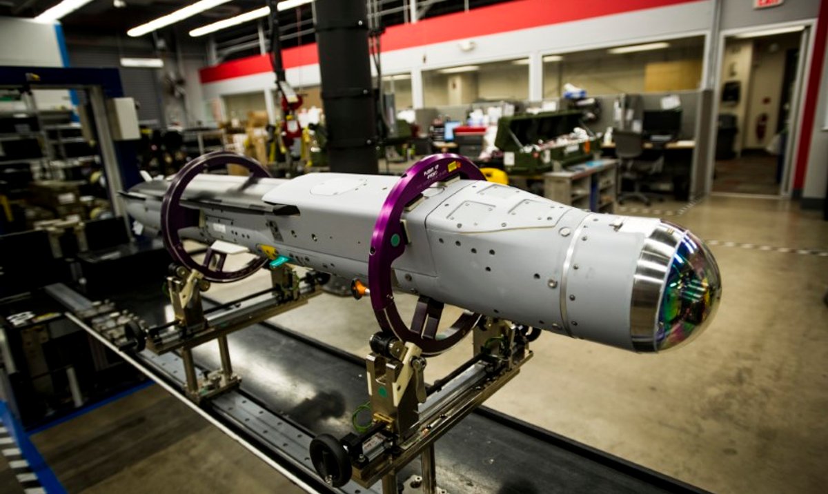 Bomby precyzyjne StormBreaker na testach US Air Force - rp.pl