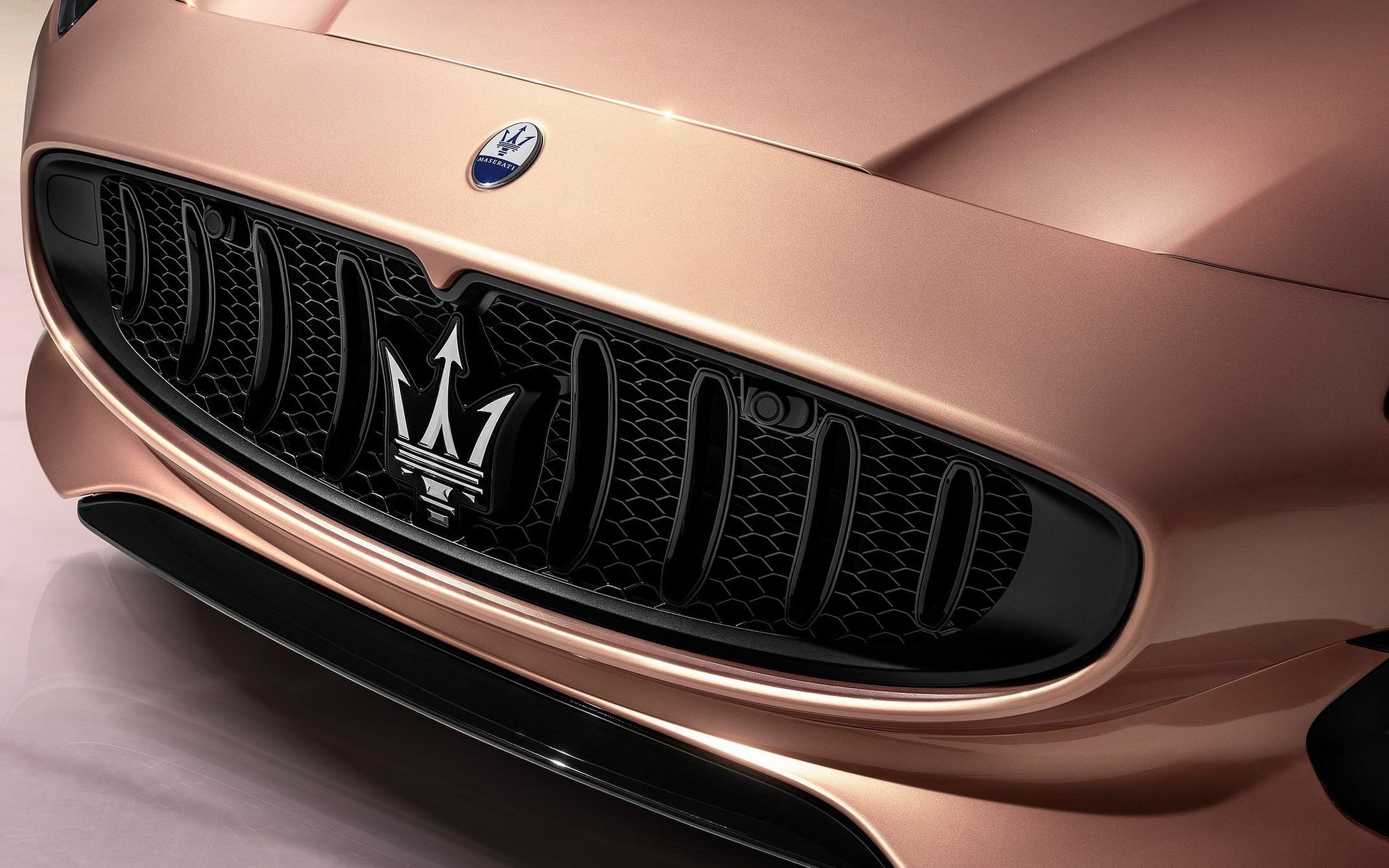 Stellantis zaprzecza sprzedaży marki Maserati. Jednak plotki nie ustają ...