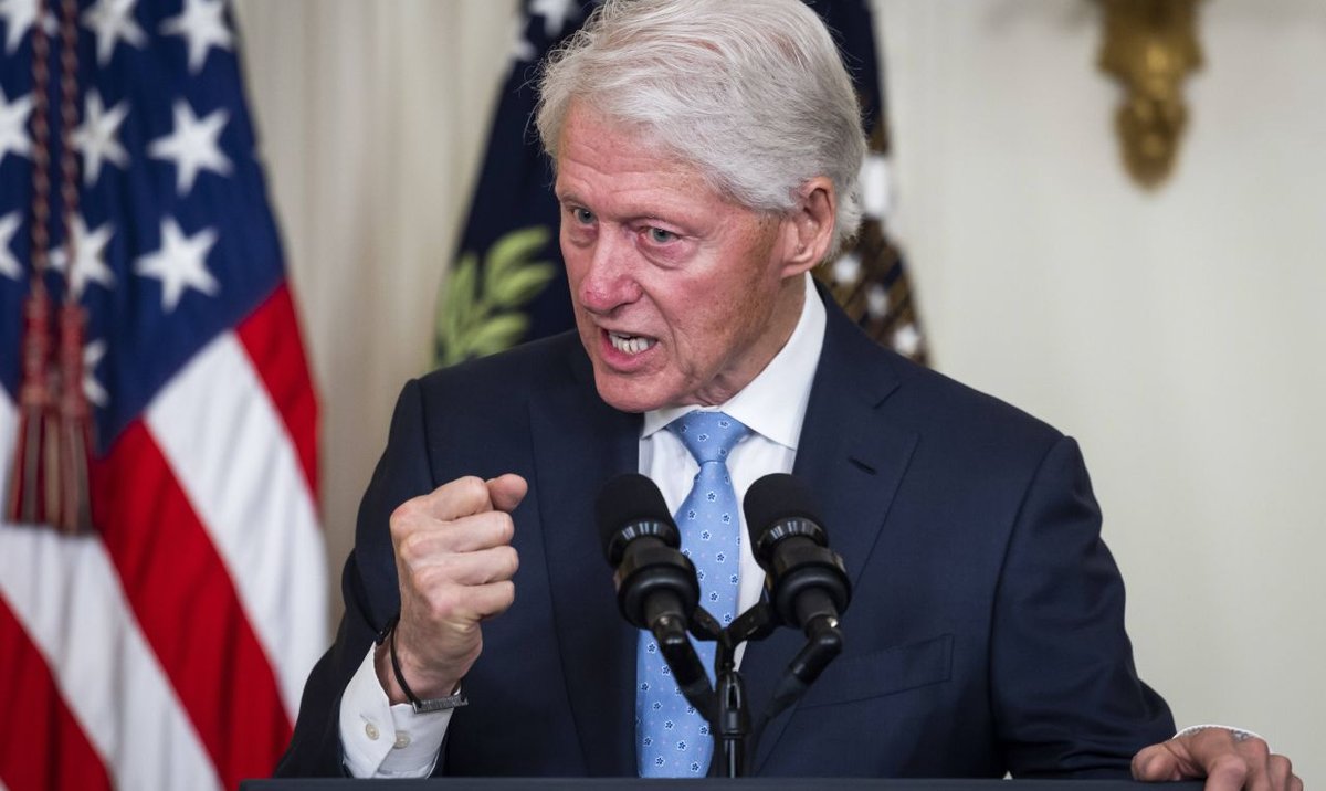 Bill Clinton żałuje, że przekonał Ukrainę do rezygnacji z arsenału ...