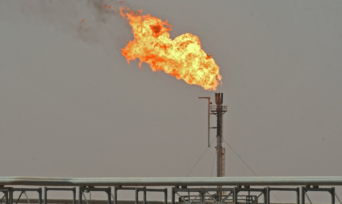 Cena ropy już prawie taka jak w styczniu - parkiet.com