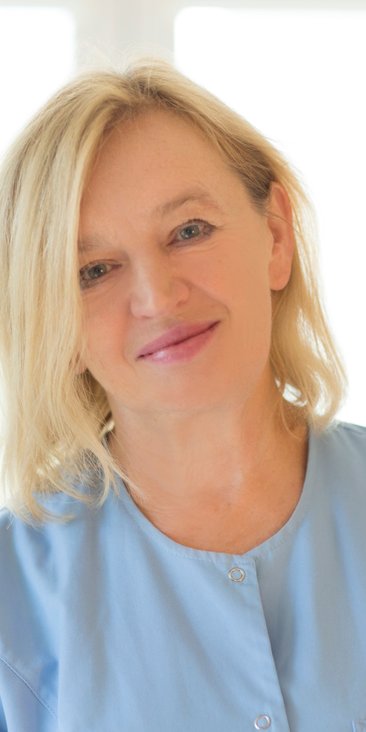 Proktolog prof. Małgorzata Kołodziejczak: Procedury utrudniają ...
