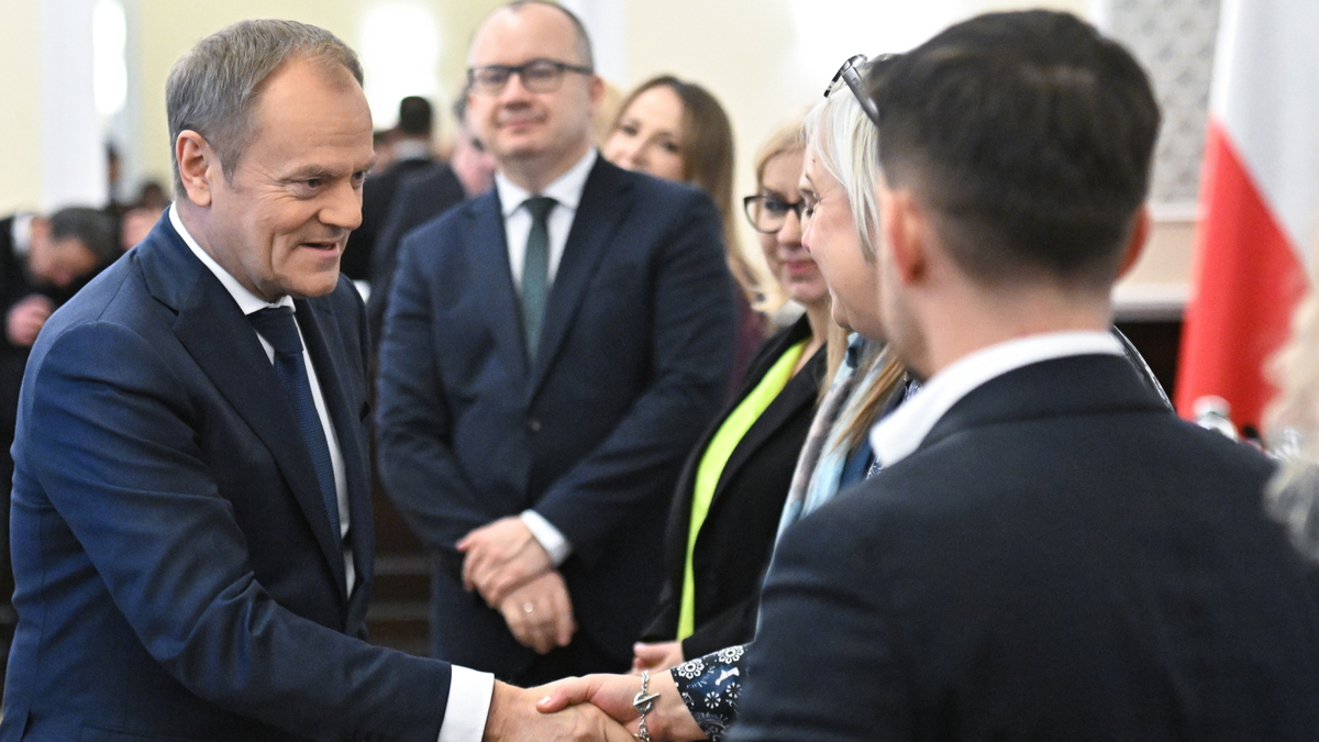 100 dni rządu Donalda Tuska. Problemy PiS i koalicji rządzącej - rp.pl