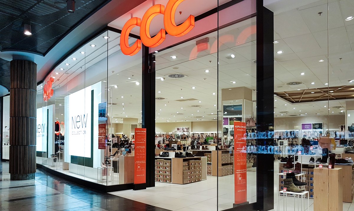 Dlaczego kurs akcji CCC spada? Analityczka: Prognozy dla CCC ...