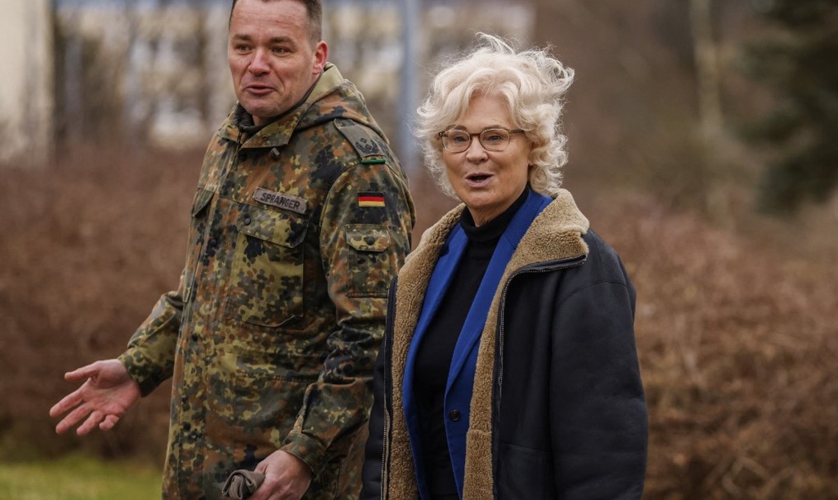 Niemiecka minister obrony Christine Lambrecht podała się do dymisji - rp.pl