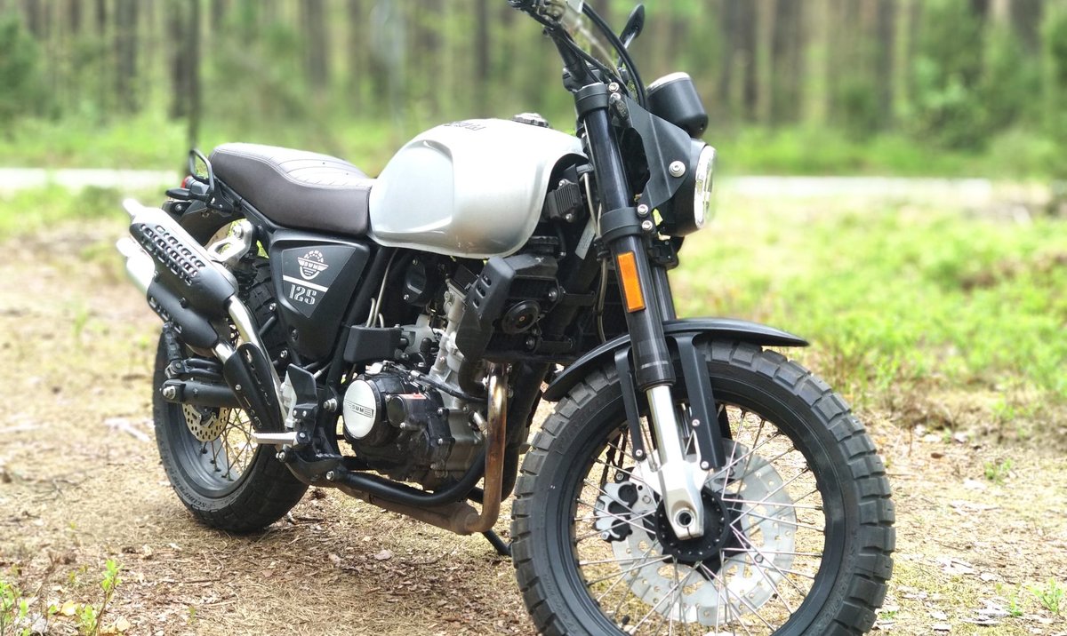 SWM Outlaw 125: Dżentelmen na dwóch kółkach - rp.pl