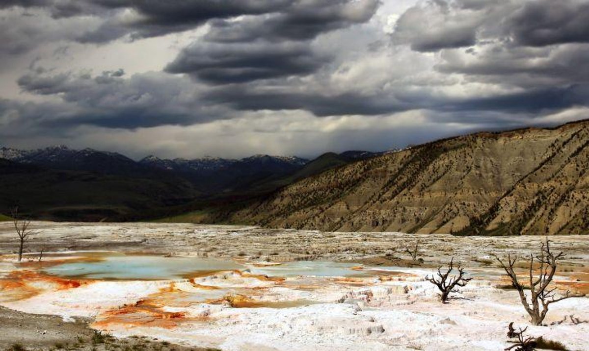 Jeszcze większy superwulkan Yellowstone - rp.pl