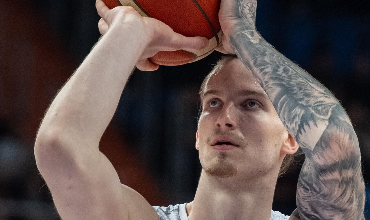 Aleksander Balcerowski. Kolejny Polak w drodze do NBA - rp.pl