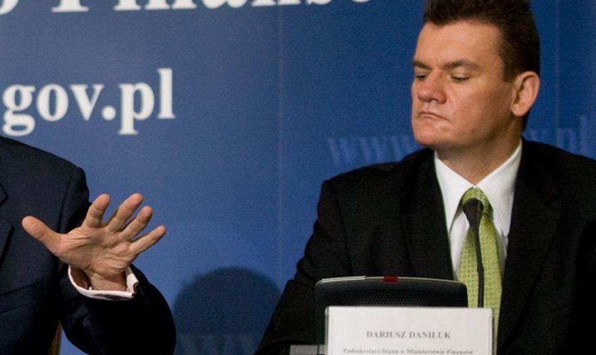 15 tysięcy zł za parę godzin urzędnika - rp.pl