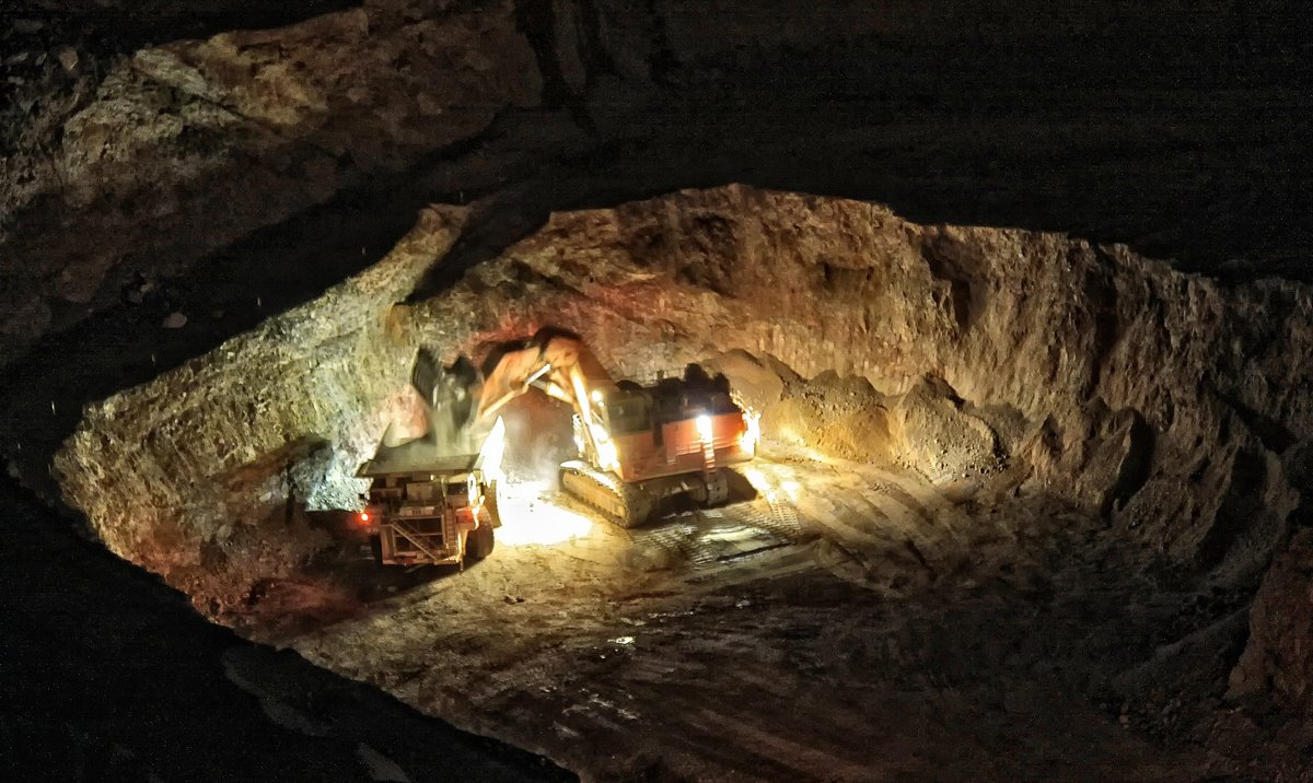 Chiny wspierają kurs KGHM - parkiet.com