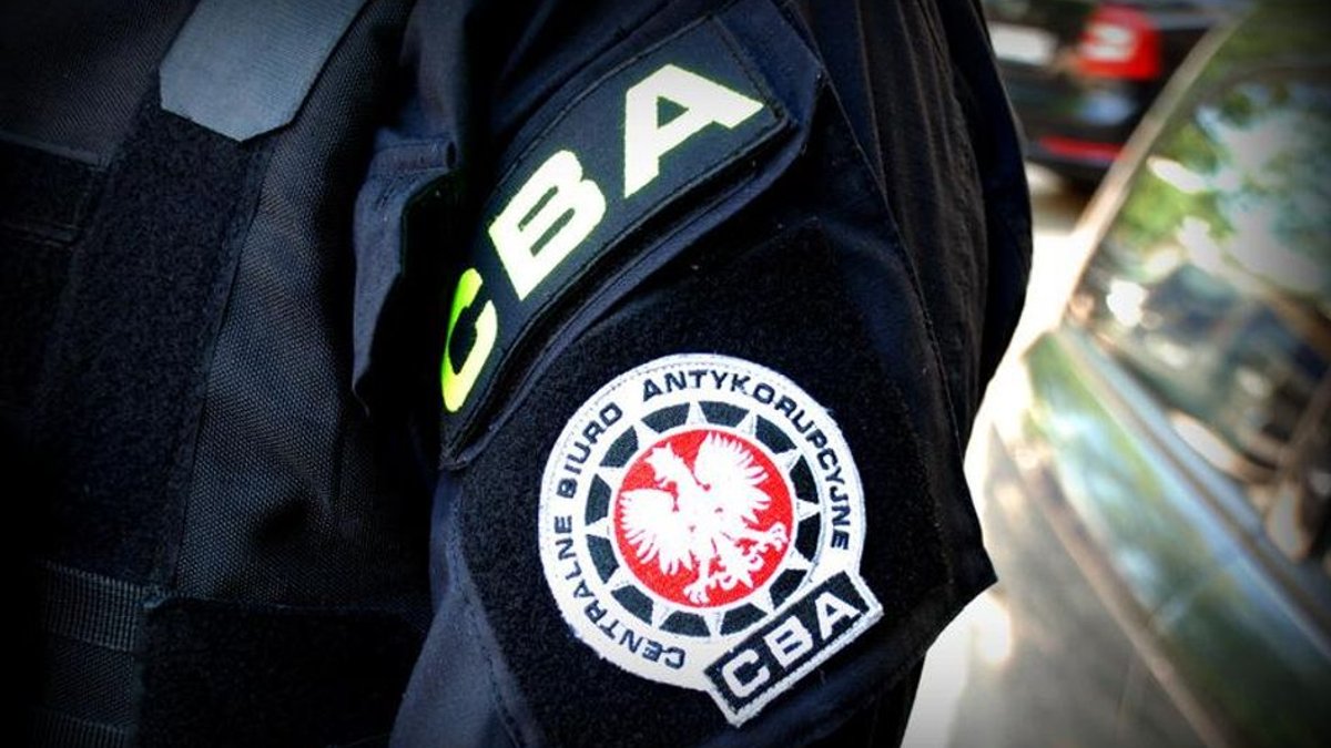 CBA donosi na byłego szefa CBA. Chodzi o zakup "lokalu mieszkalnego" - rp.pl