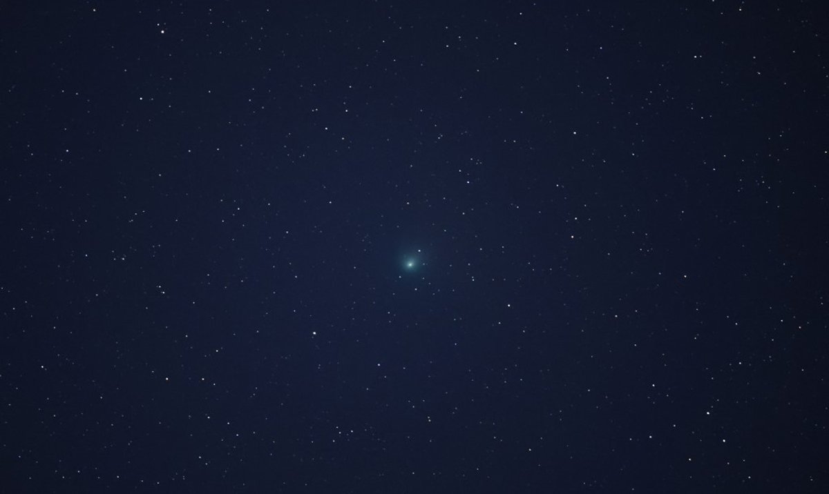 Zielona kometa zbliżała się do Ziemi. Ostatni raz była widziana 50 tys ...