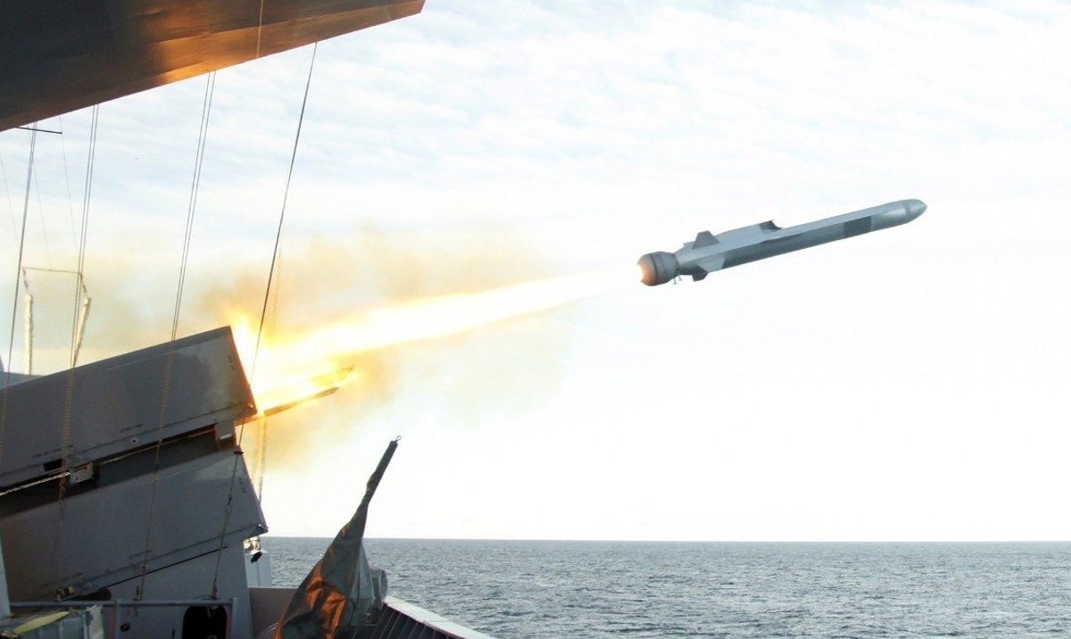Niderlandy kupią pociski NSM do swoich fregat - rp.pl