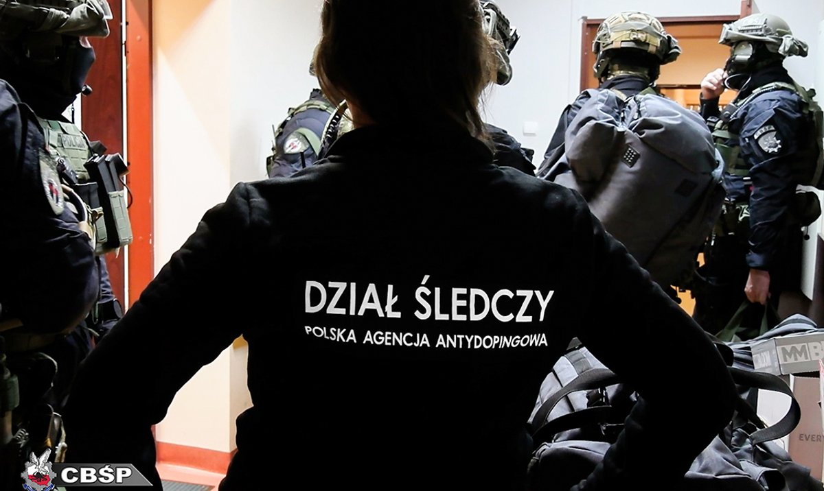 Historyczna akcja CBŚP. Zlikwidowali trzy fabryki sterydów i sześć ...