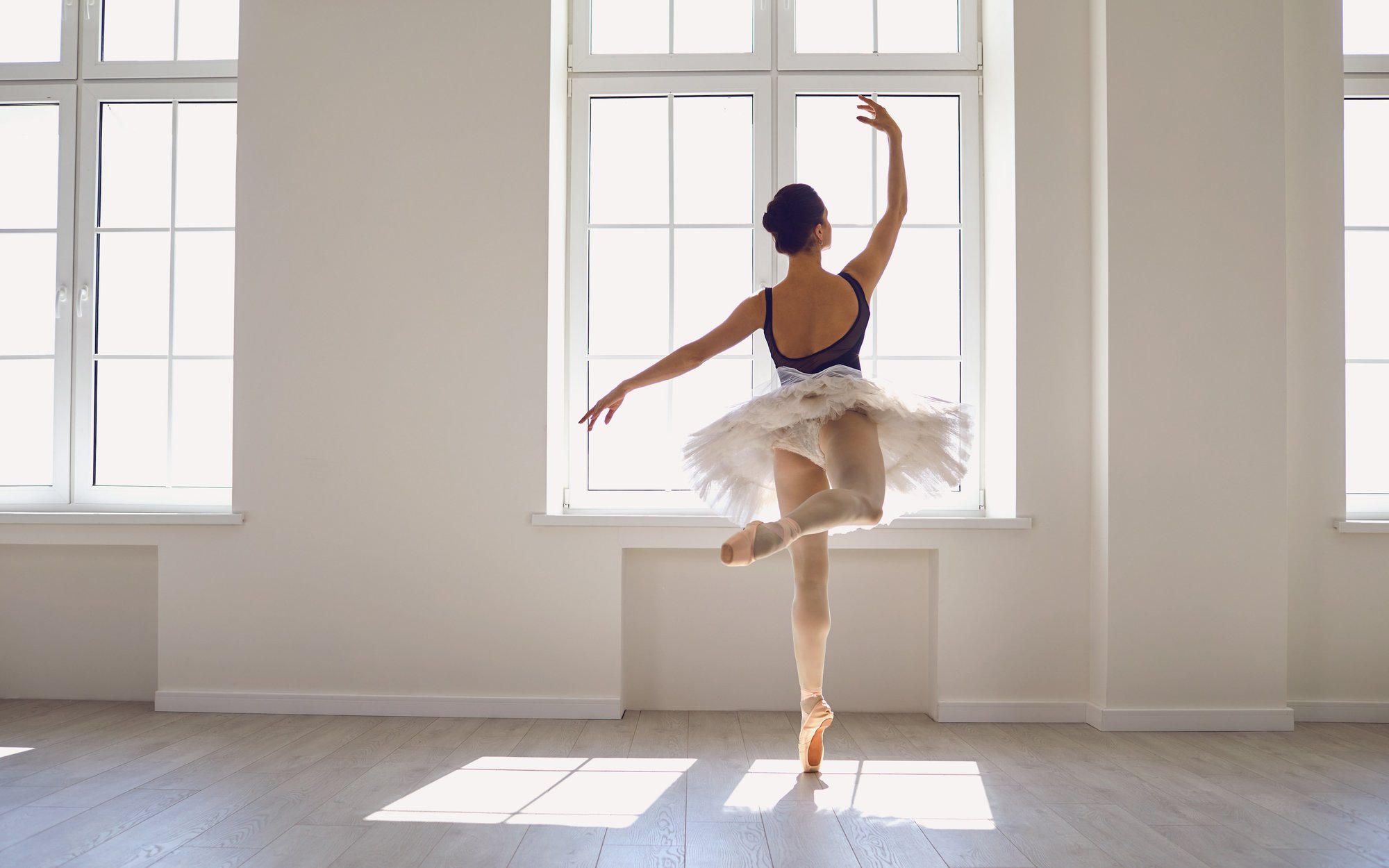 Baletnica Ellen Elphick pozwała Royal Ballet School za okrutne praktyki ...