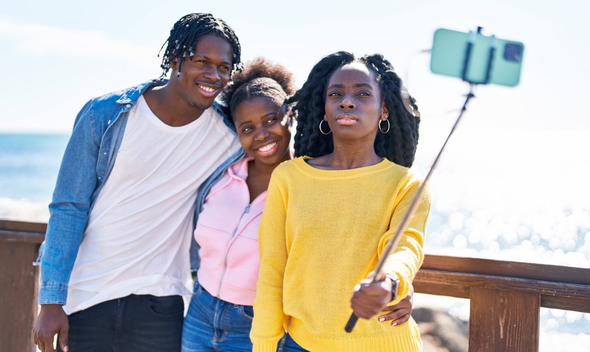 Sztuczna inteligencja w hitowej apce Lensa AI budzi grozę ...