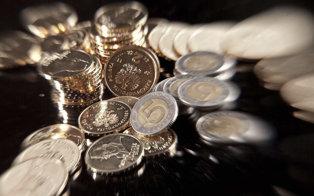 Szybciej będzie spadać inflacja czy odsetki lokat? - parkiet.com