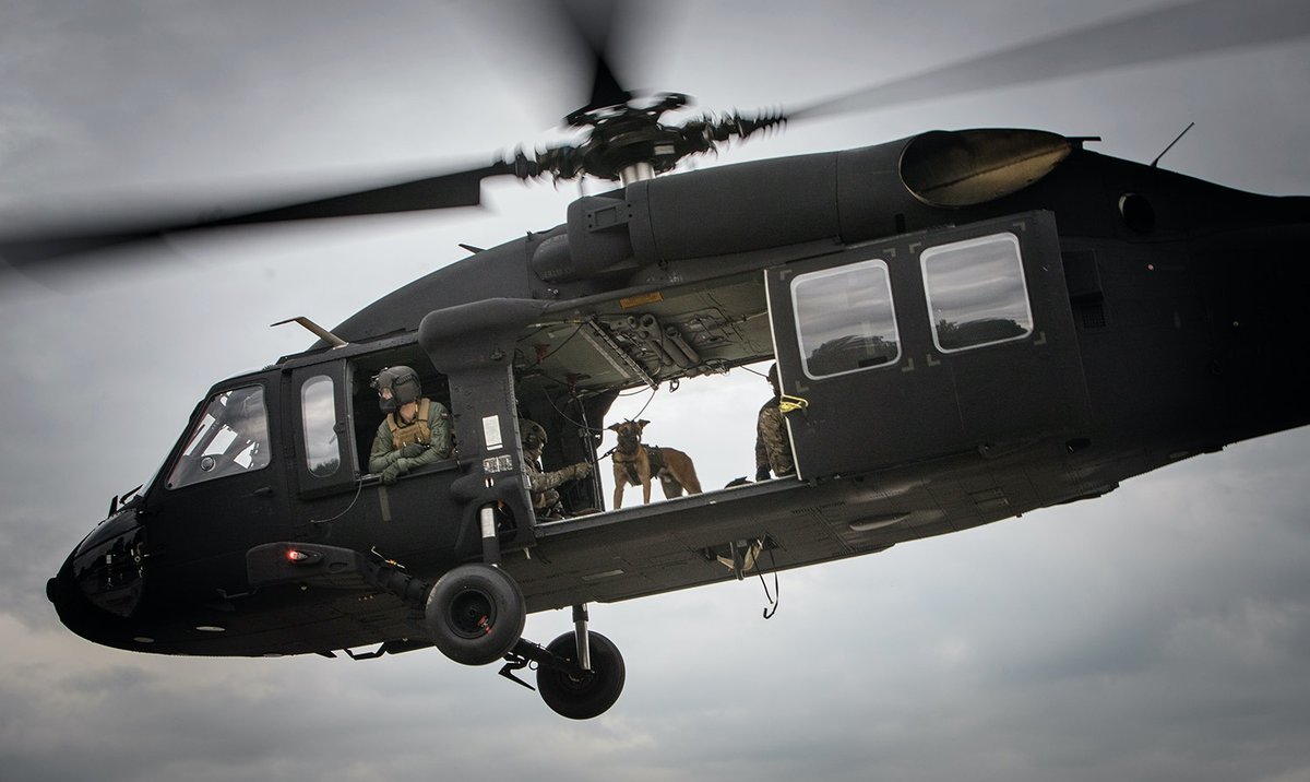 Nie ma chętnych do szkolenia załóg śmigłowców Black Hawk GROM-u - rp.pl