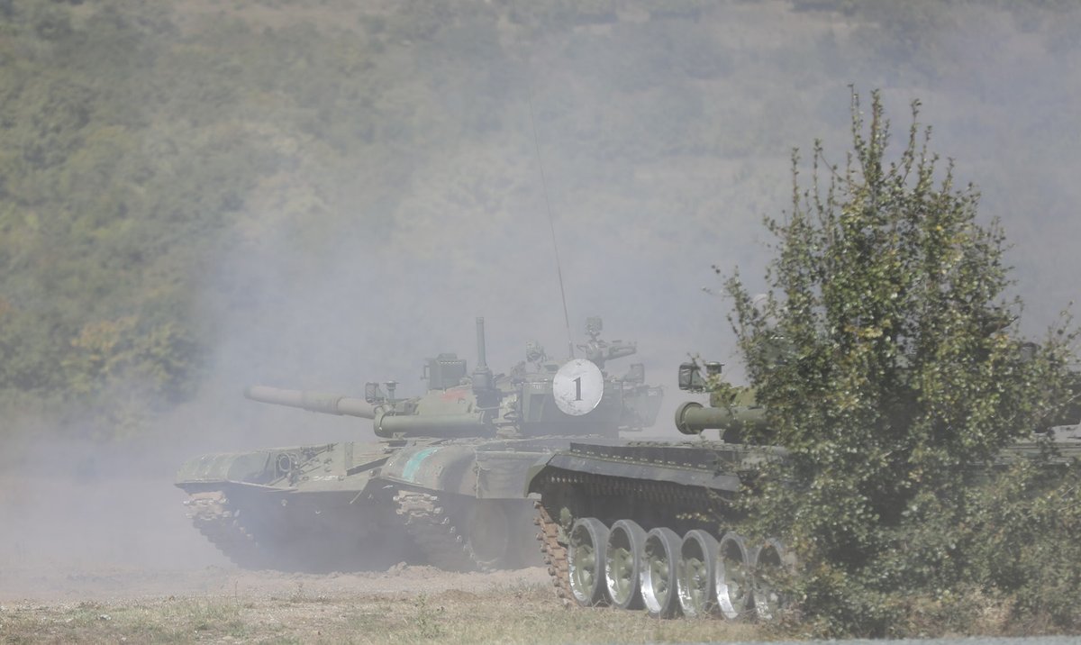Prezentacja bułgarskich T-72 po modernizacji - rp.pl